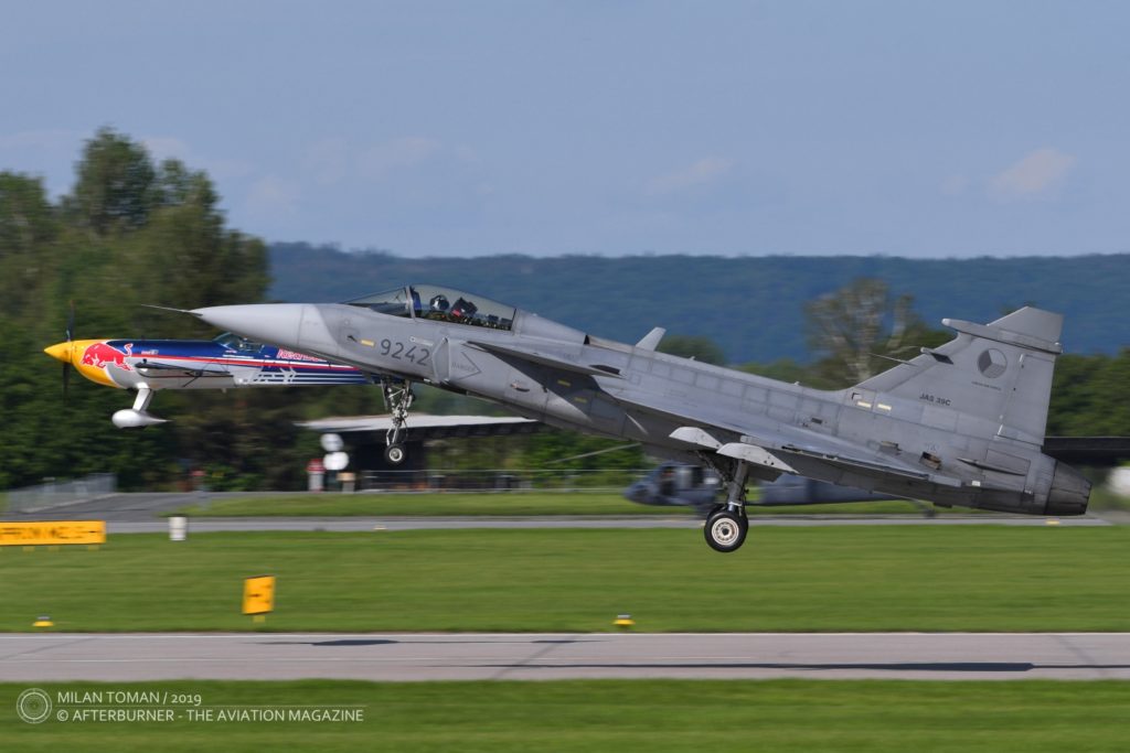 Mikoyan-Gurevich Ye-152 (Ye-166) / Е-152 (Е-166)