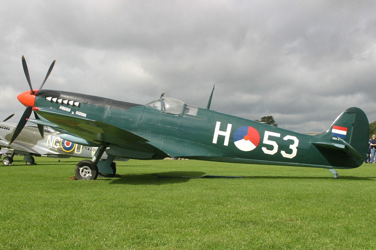 Around the world with the Legend – Silver Spitfire-The Longest Flight ...