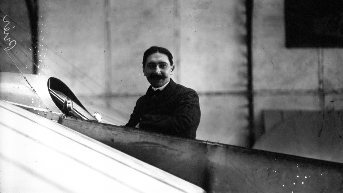 12 April 1911 – the first non-stop flight from London to Paris